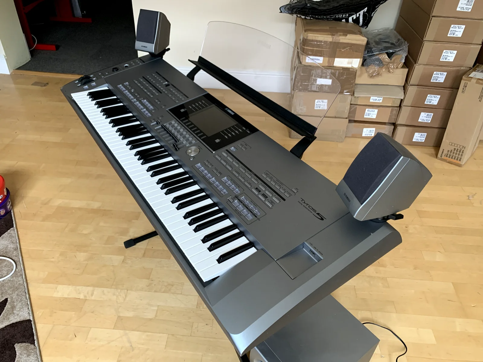 Yamaha Tyros 5 Keyboard
