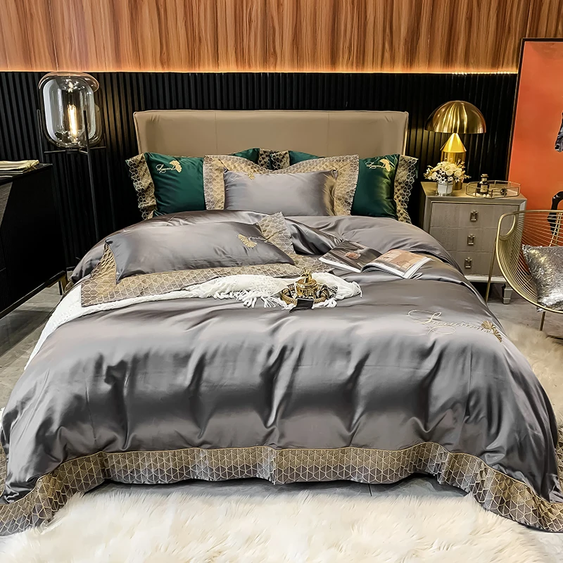 Siver Gold Bedding