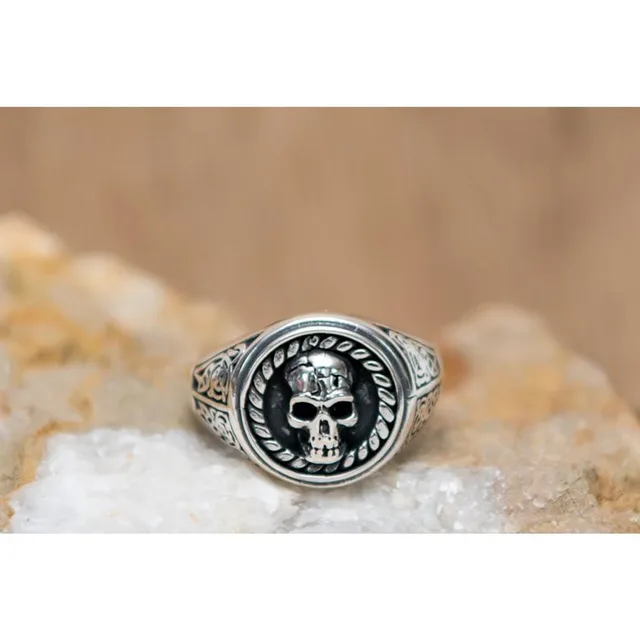 Vintage Gothic Hollow Heart Shape Skull Rings | SkullStore
