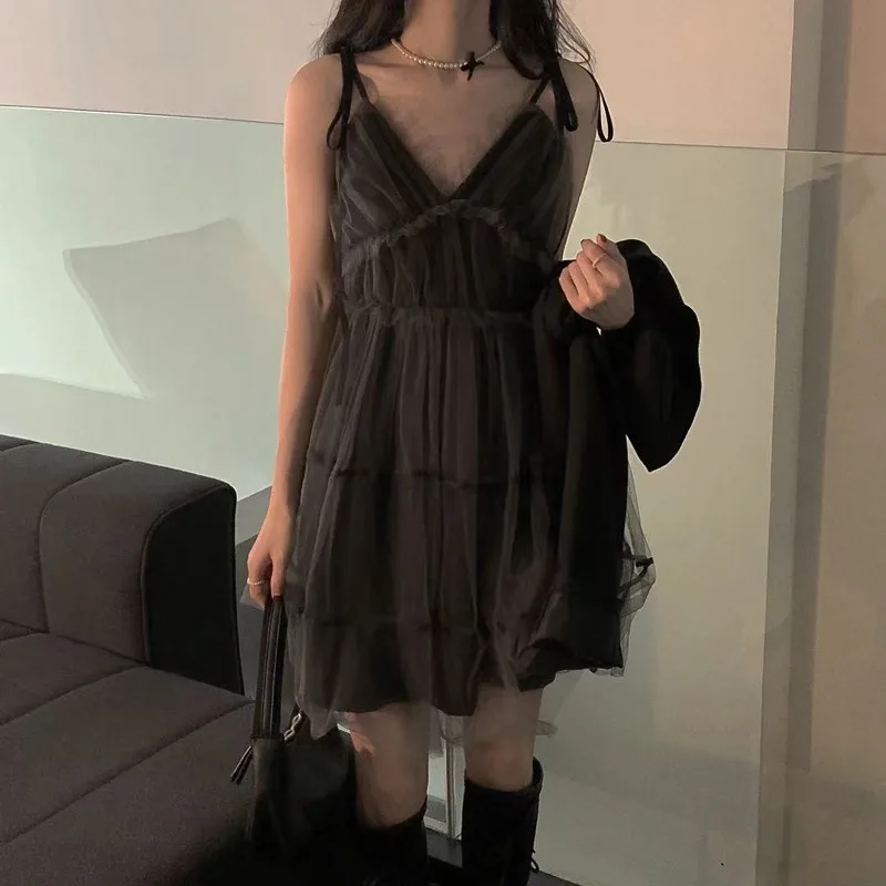 여름 미니 드레스 2021 휴일 스타일 여자 메쉬 패치 블랙 스파게티 스트랩 드레스 여성 새로운 프랑스어 복고풍 드레스 여성