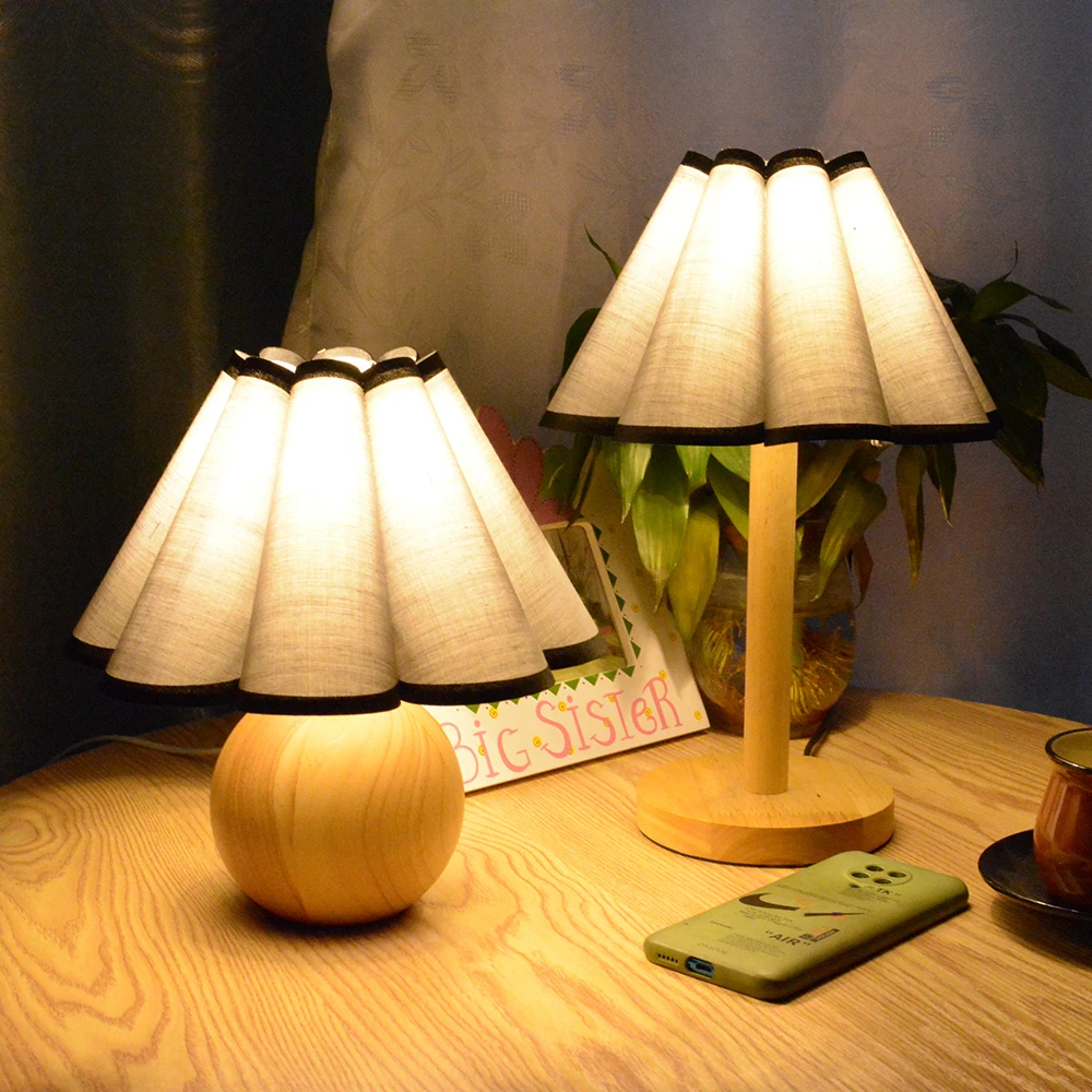 Simple Table Lamp Wood