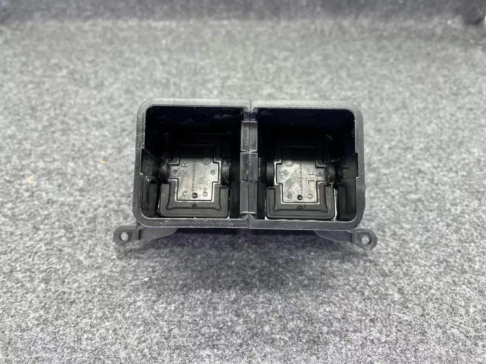 Other Parts & Accessories - OEM Rear Center Armrest Console Air Vent Outlet Vent Assembly For VW ...