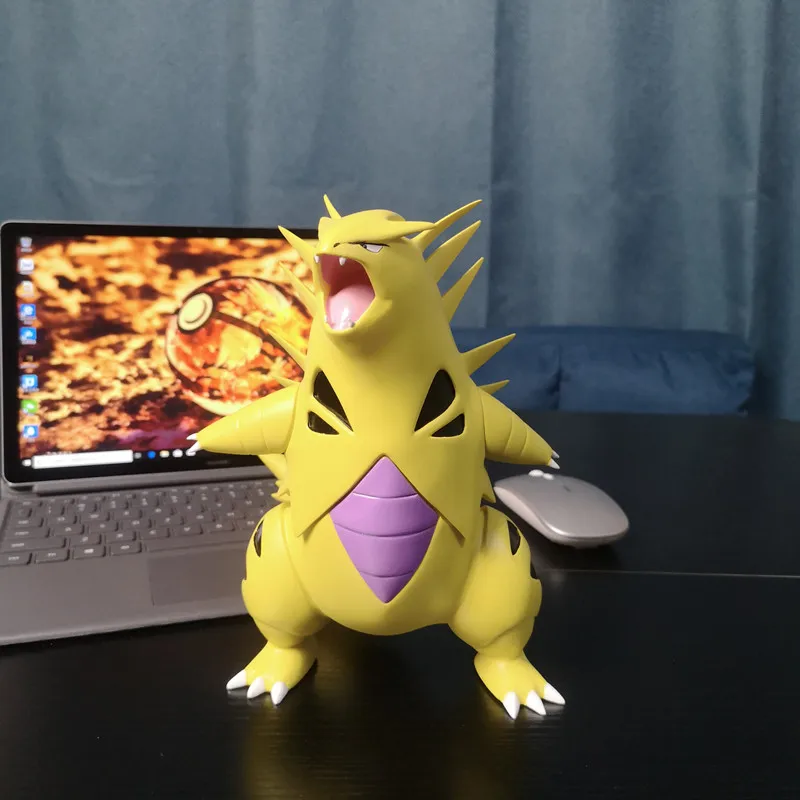 Pokemon Tyranitar Shiny