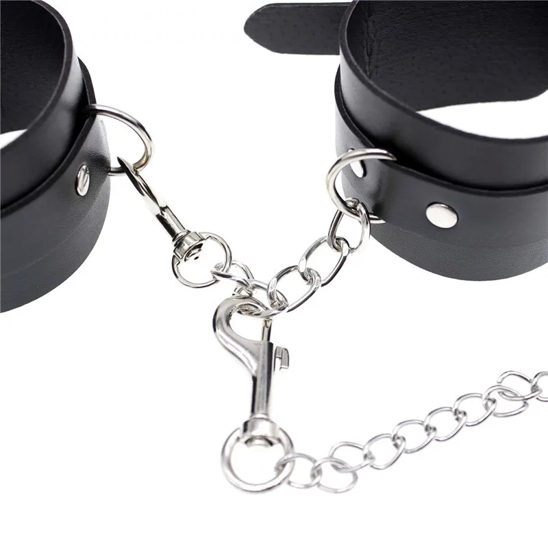 Menottes érotiques en cuir réglables pour Couples, menottes à la ...