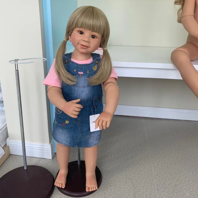 Vinyl Masterpiece Gallery Dolls