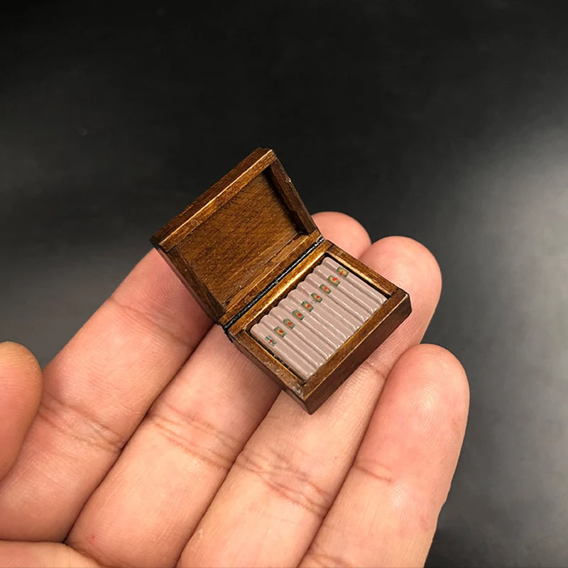 1-6-Scale-Mini-Cigar-Box-with-Cigar-Models-for-12-Figures-Scene ...