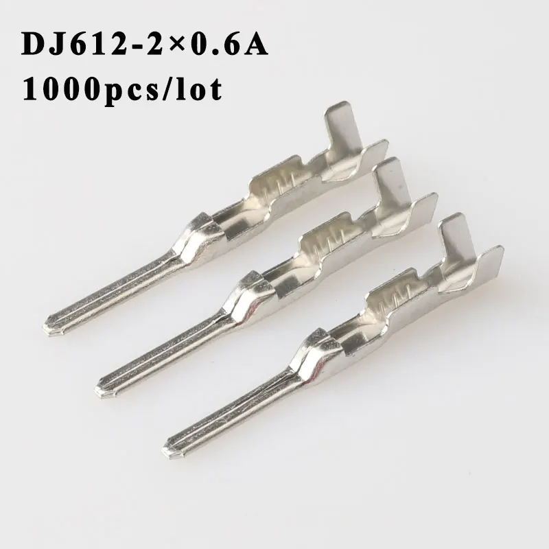 DJ612 2 0.6A 1000PCSปลั๊กขั้วชายหญิงเชื่อมต่อปลั๊กซ็อกเก็ตฟิวส์กล่องสายไฟSoft JacketรถTerminal ...