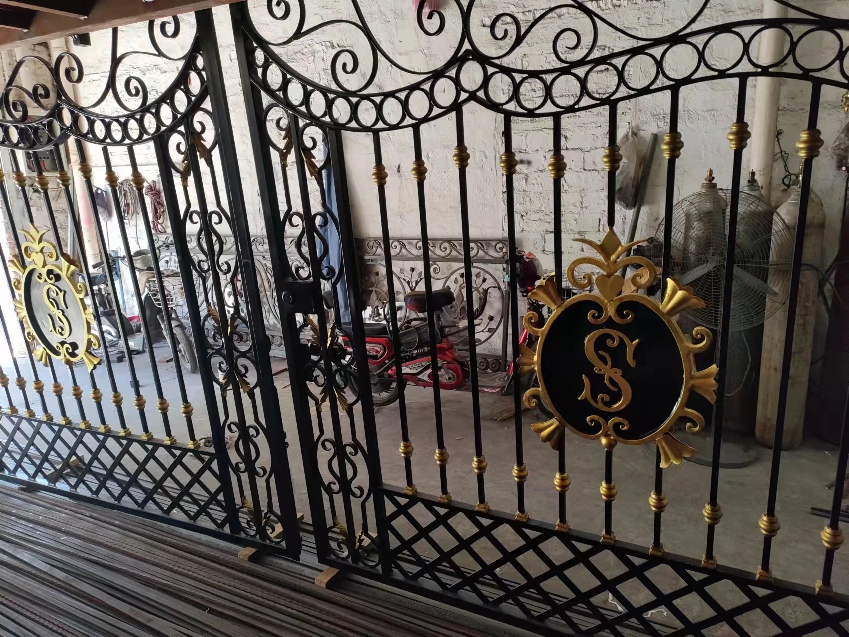 Modern House Window Grill Design