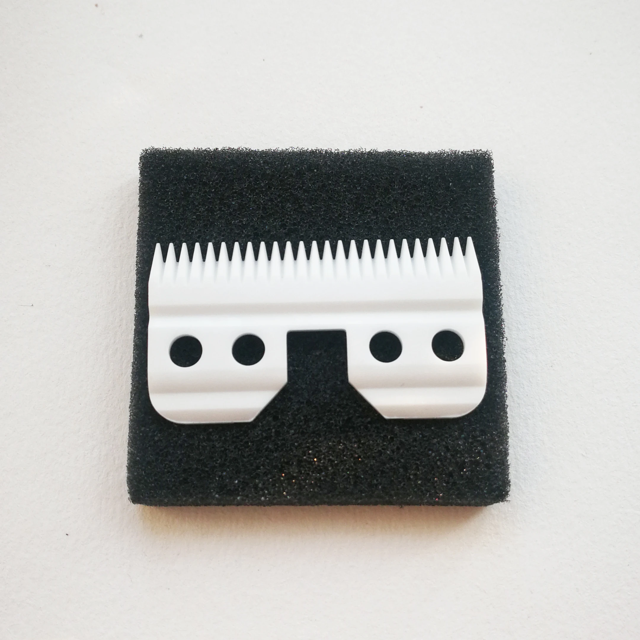 25-Teeth-Pet-clipper-ceramic-moving-blade-fit-A5-blade-40-and-50.jpg