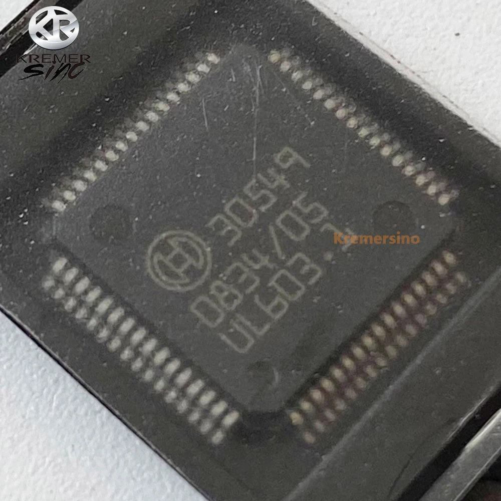 30549-for-BOSCH-QFP64-Automotive-ECU-Computer-Board-Chip.jpg