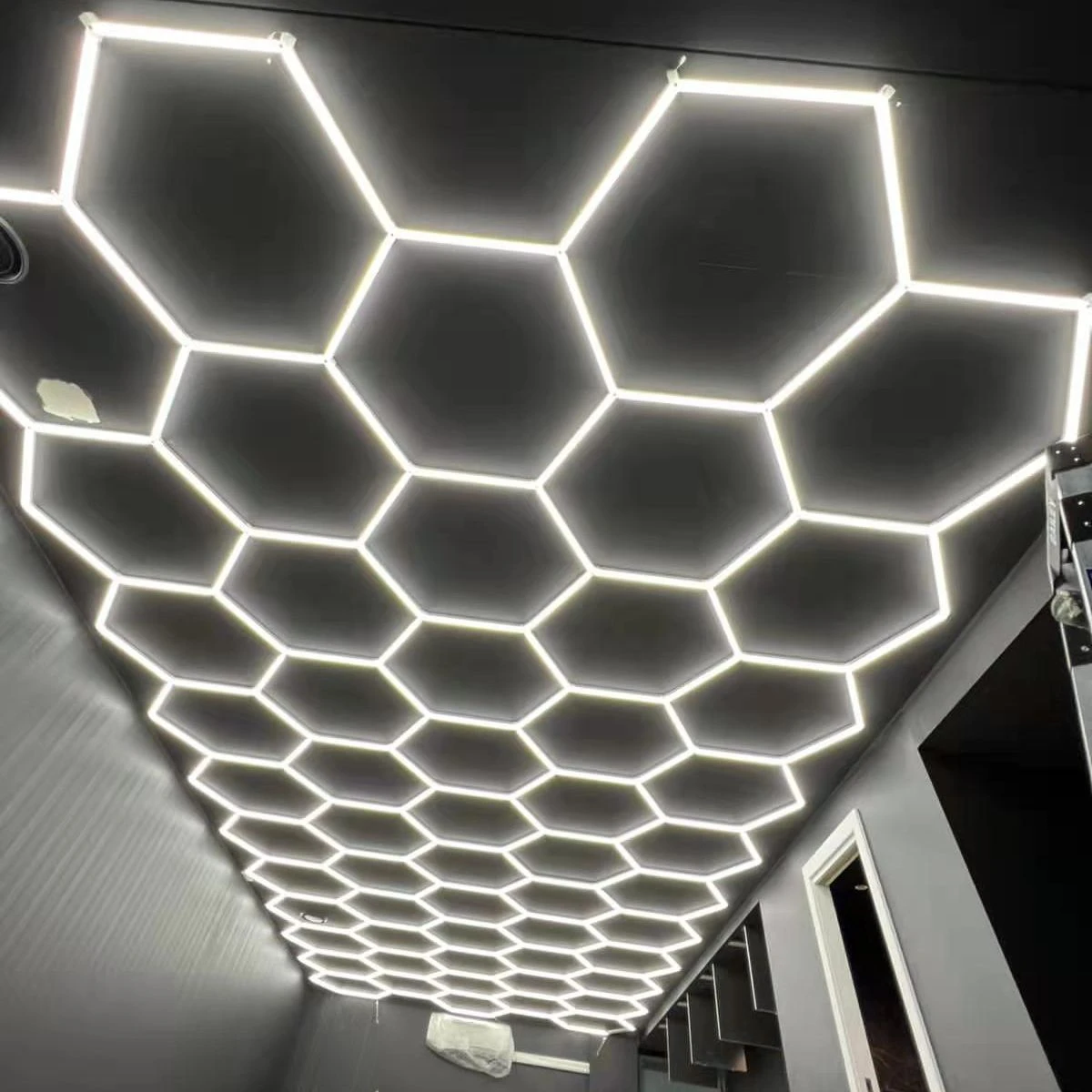 Luz De Techo Led Hexagonal Personalizada Para Sala De Exposición ...
