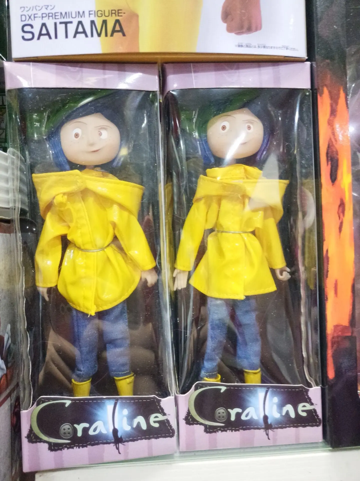 NECA Film Version 7-Inch Coraline CAROLINE Raincoat Version Garage Kit ...
