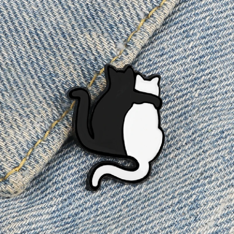 Black And White Cat Enamel Pins Hugging Cats Brooches Cartoon Cute ...
