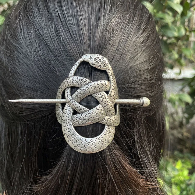 Infinity Knot Hair