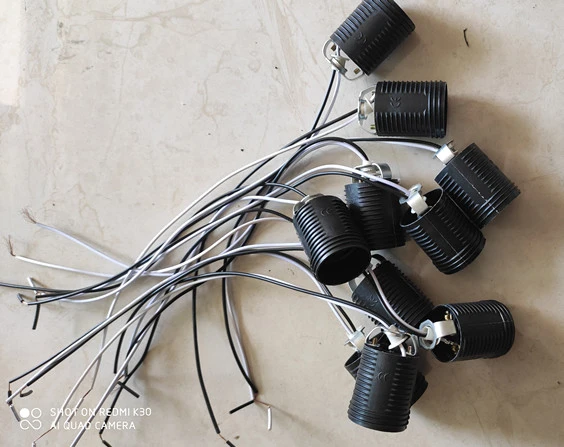 10pcs E27 Pipe Rotary Plastic Lamp Base Full Thread Lamp Holder ...