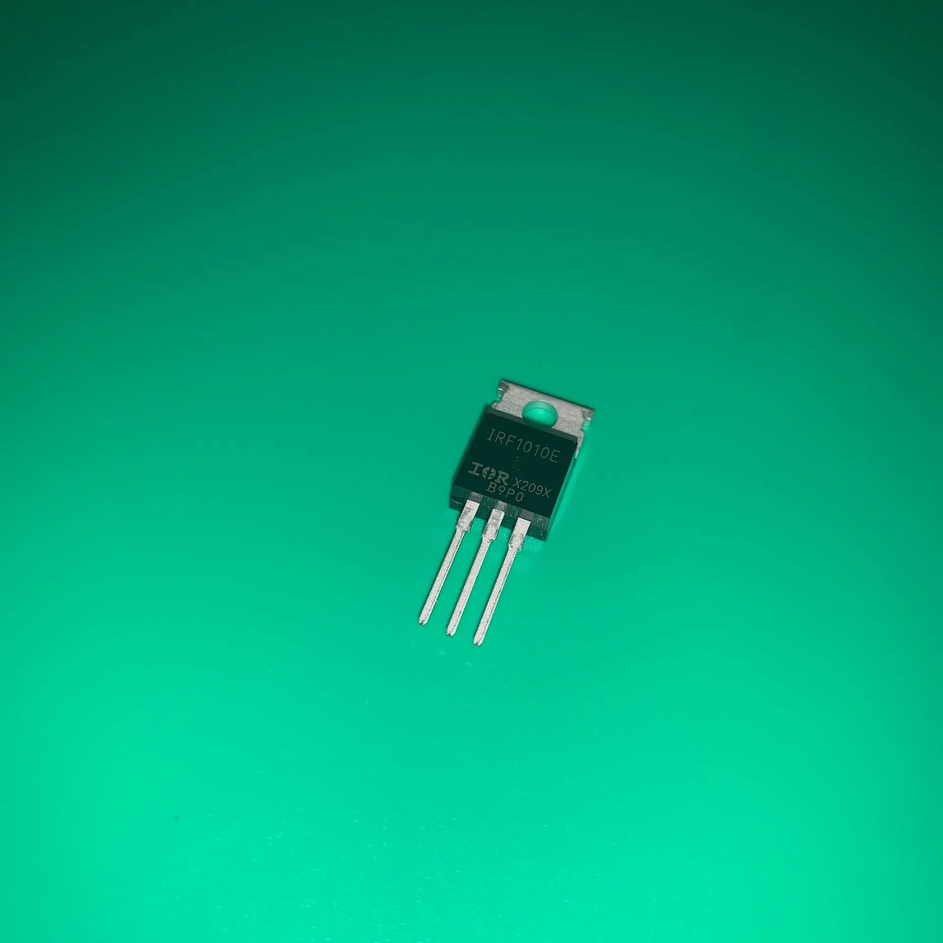 10pcs/lot IRF1010E TO 220 IR F1010E IRF 1010 E MOSFET N CH 60V 84A TO ...