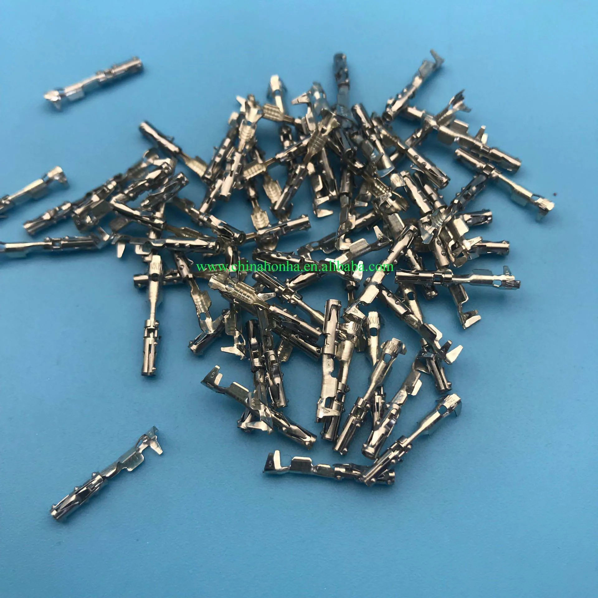 For-automotive-wiring-harness-repair-and-replacement-Small-female ...