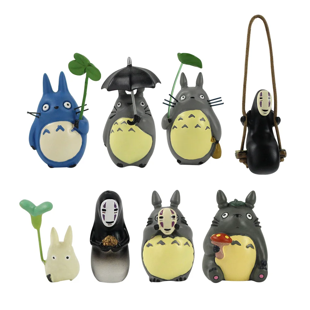 Totoro Holding Leaf Umbrella