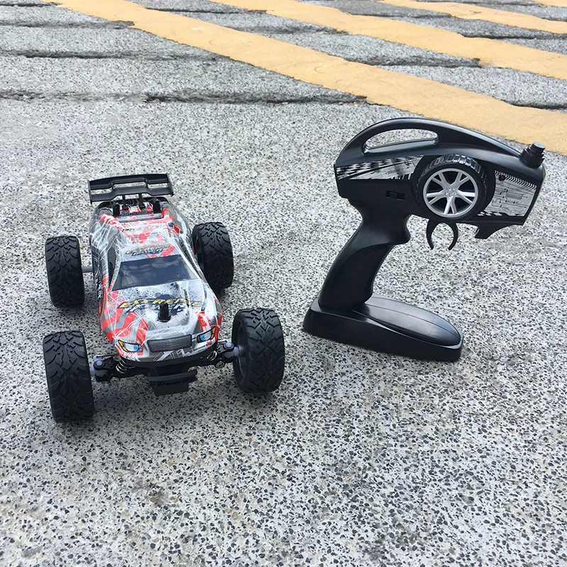 Voiture radiocommandée tout terrain radiocommandée 1:24, véhicule de course à chenilles, jouets ...