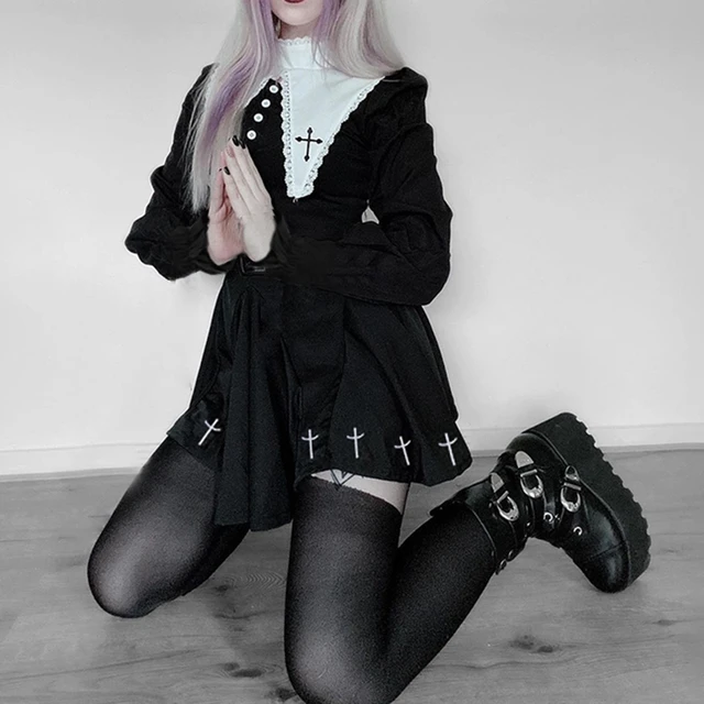 Preppy Goth Style