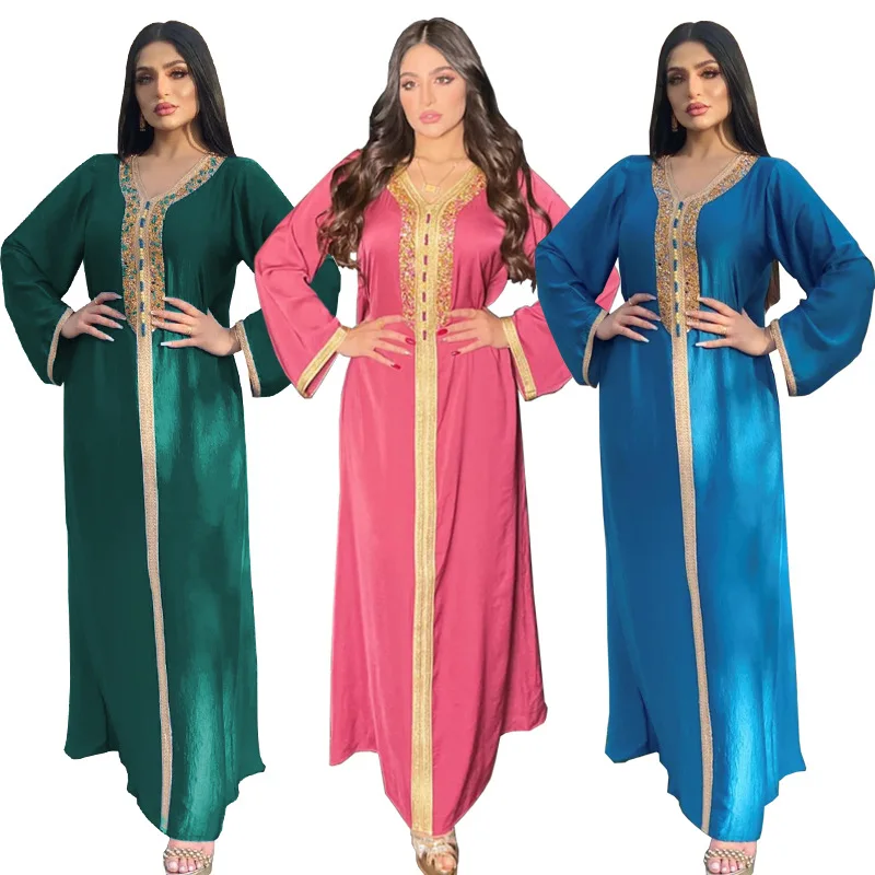 Middle Eastern Women Dress