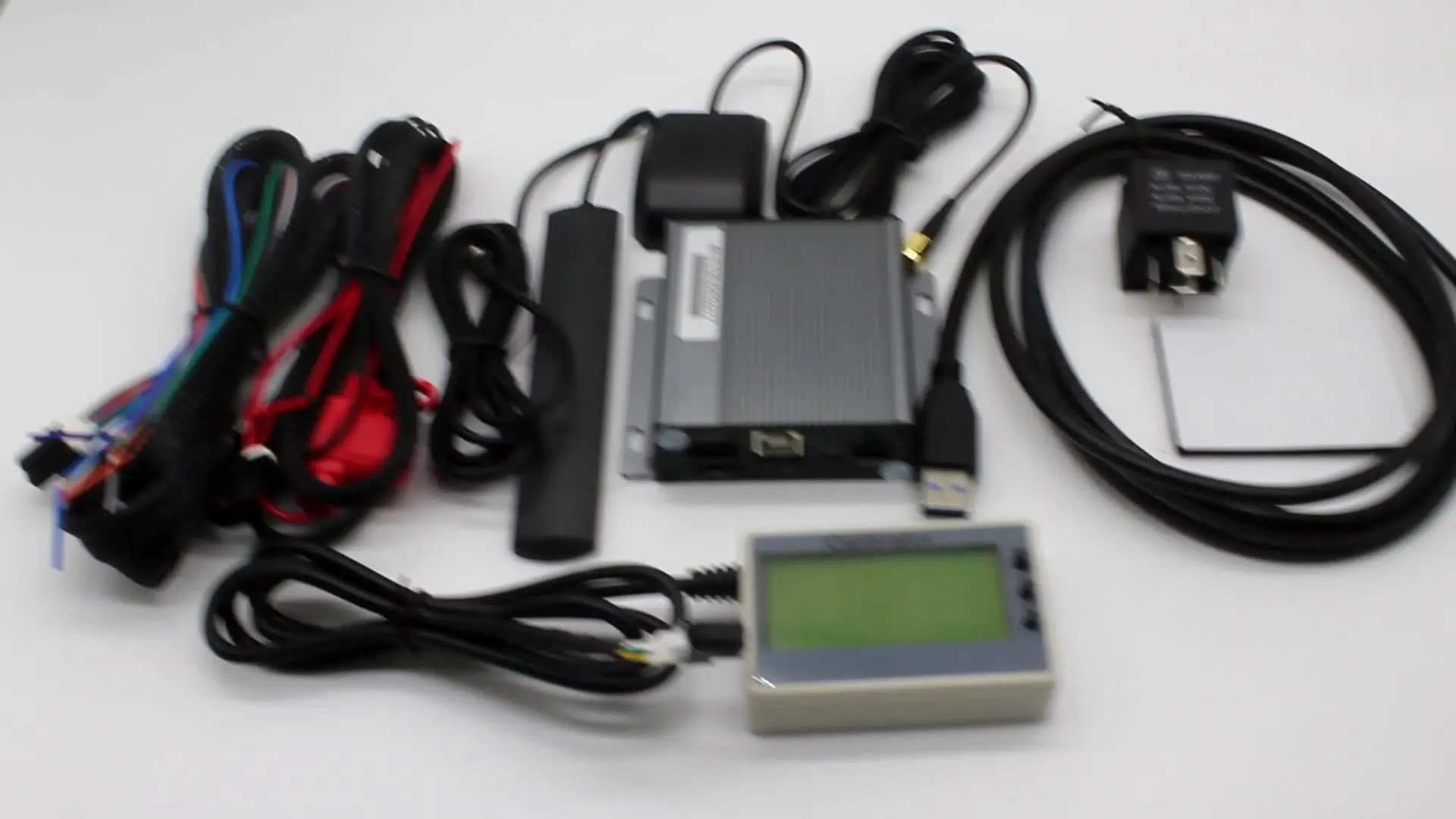 Quectrix-gps-speed-control-digital-tachograph-QGT100S-with-tracker ...