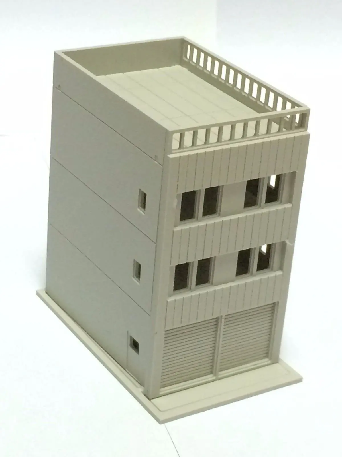 Outland Models Modern 3-Story House w Garage Unpainted N Scale 1:160 ...