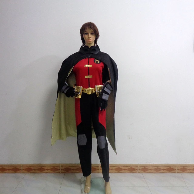 Young Justice Robin Cosplay