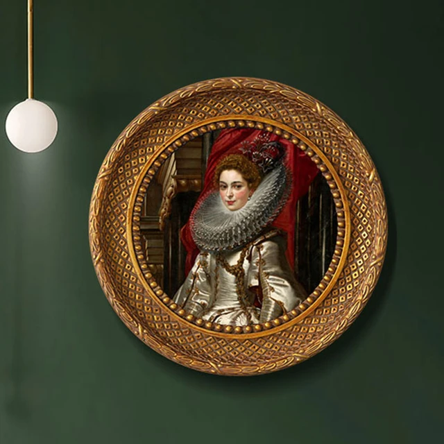 Round Vintage Frame