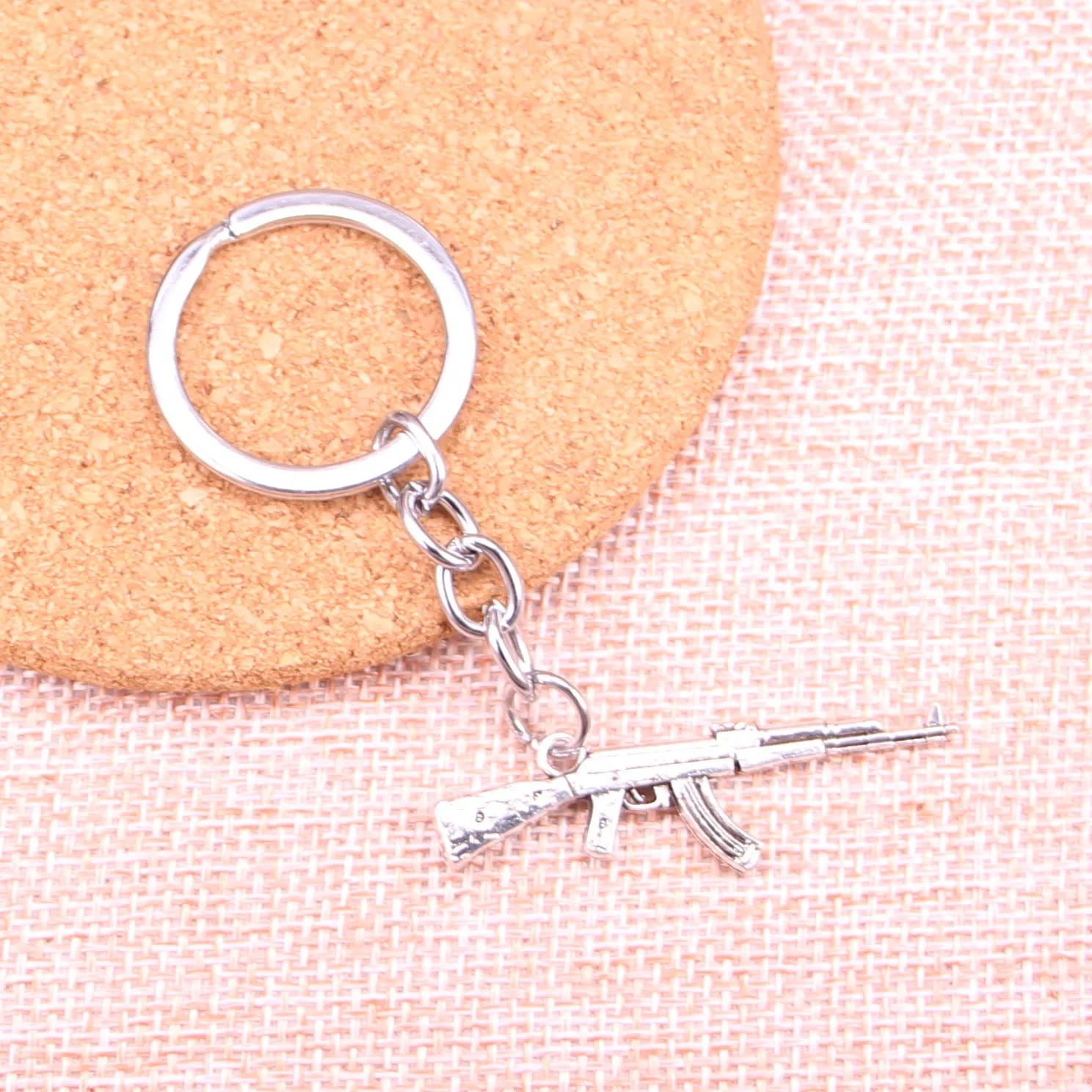 20pcs-machine-gun-assault-rifle-ak-47-Keychain-44-15mm-Pendants-Car-Key ...