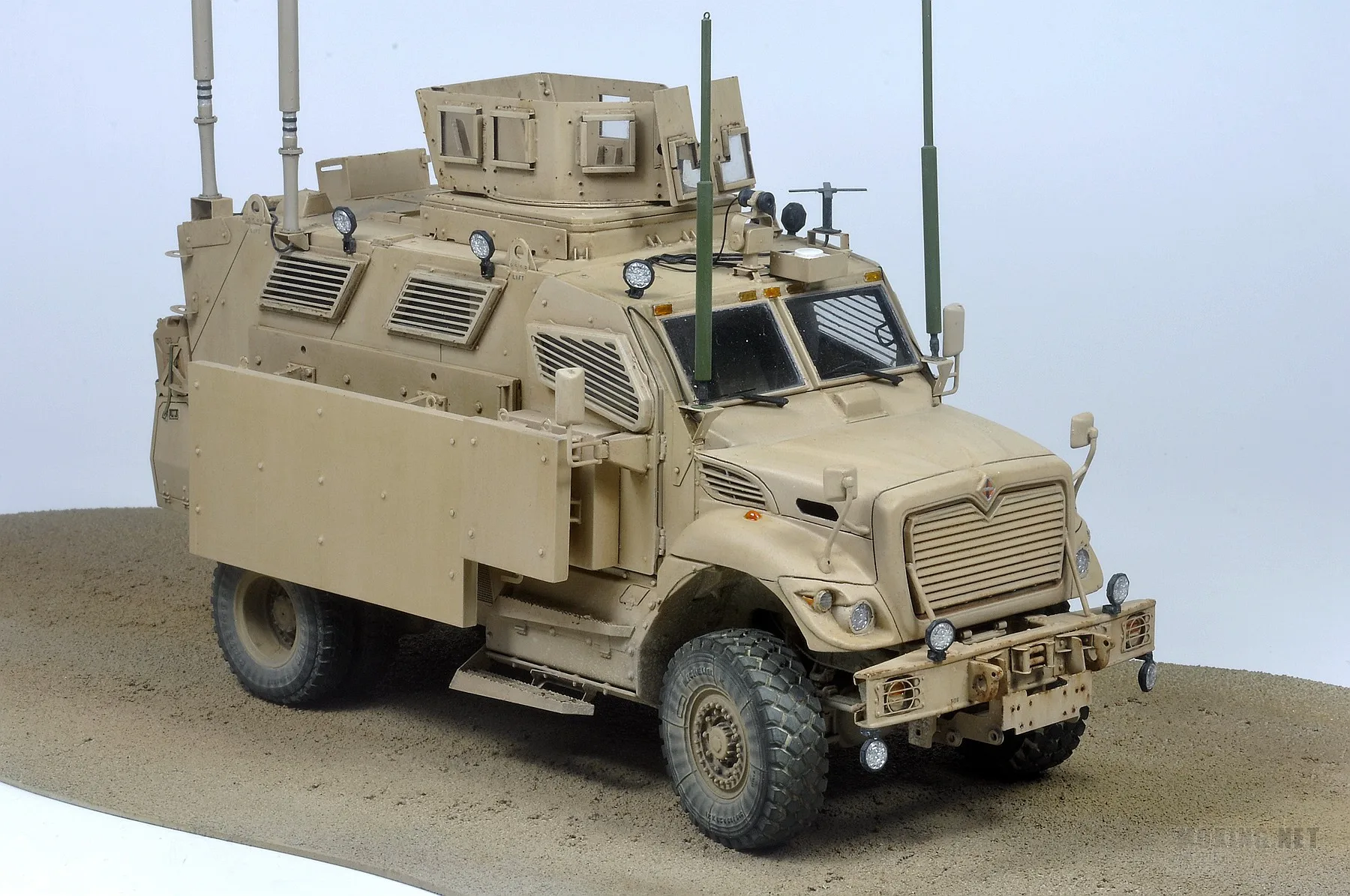 MARP MP plus (including sagged tyres& PE) 1/35 Assembly model Resin ...