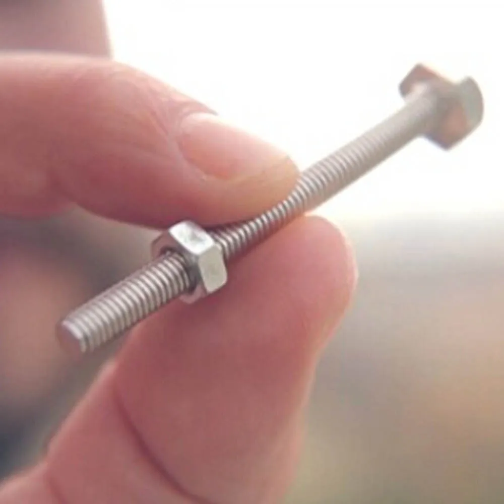 Strong-Man-Screw-Bending-Magic-Tricks-Magician-Close-Up-Street ...