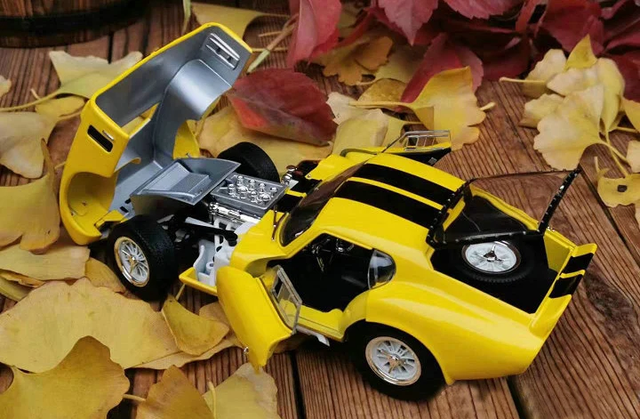 Vintage Car Collection Model Diecast Toy for Collectors and Enthusiasts ...