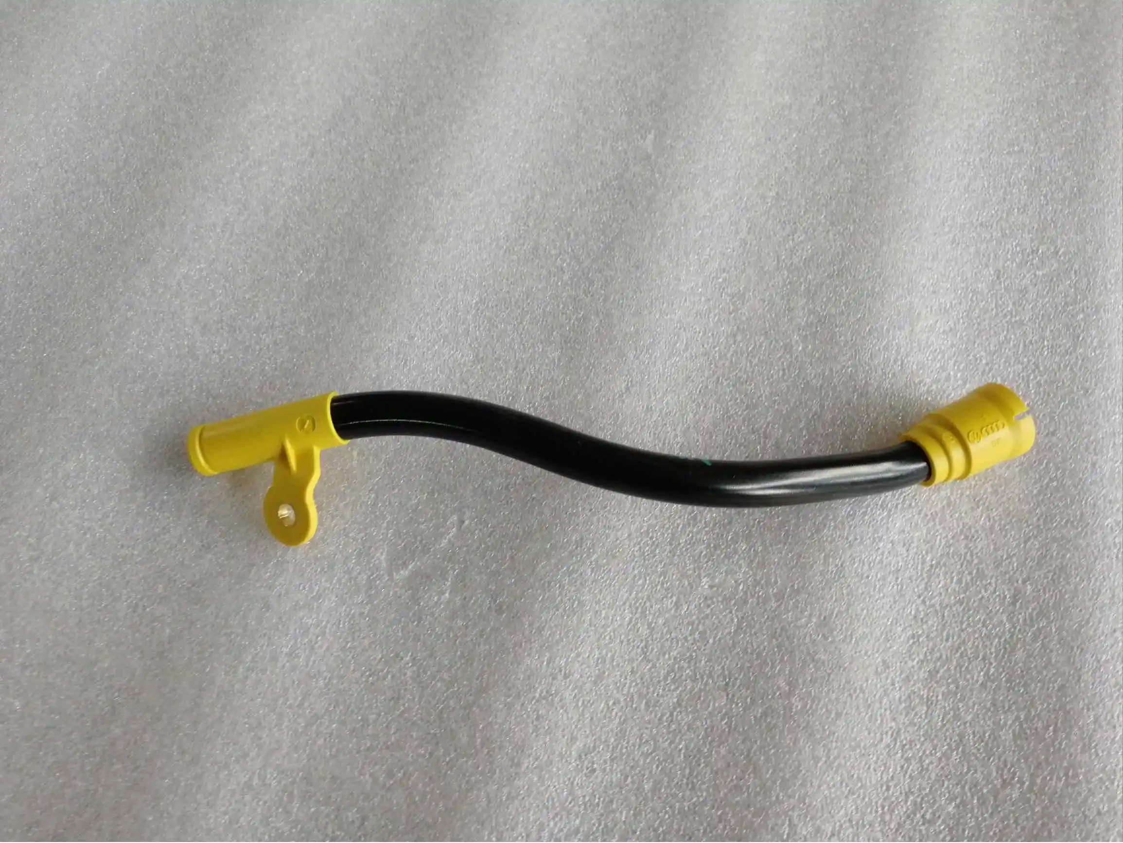 Neue Motor Ölmessstab Boot Für V W Audi A3 TT J etta OEM:06F103663H 06F ...