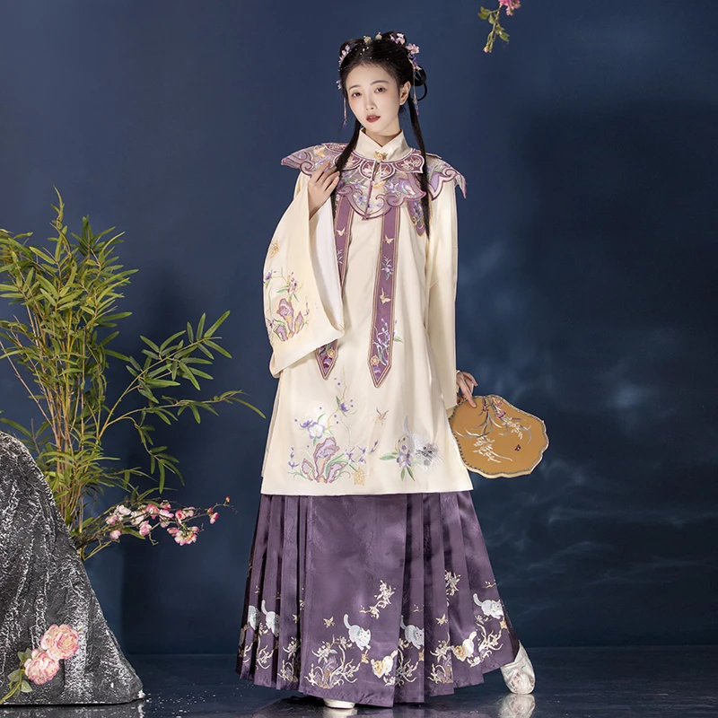 Authentic Chinese Clothing