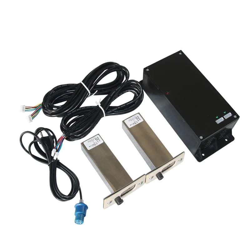 Air lock controller with light access electronic interlocking ...