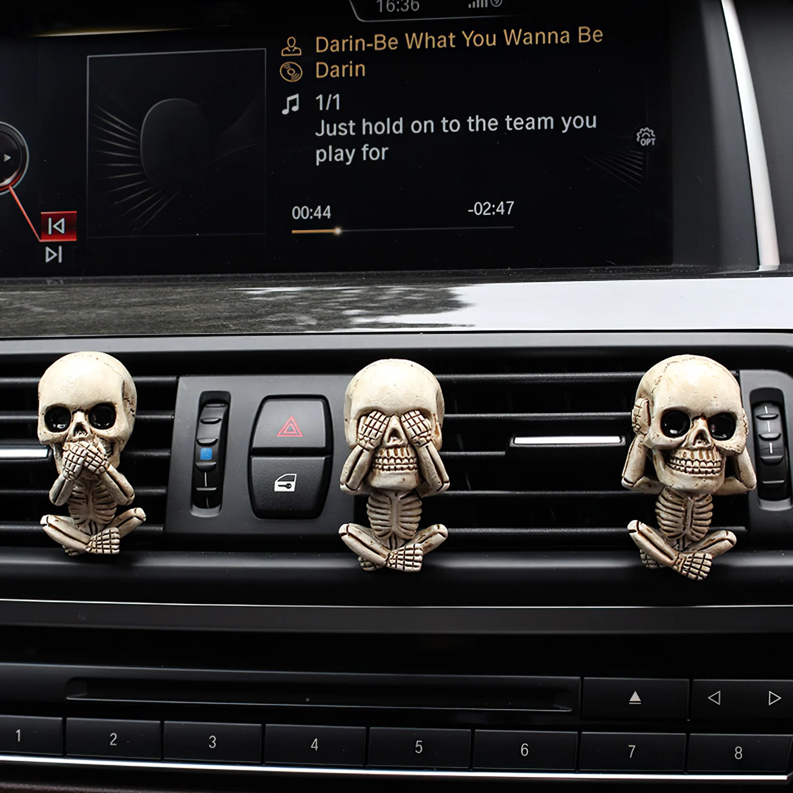 Resin Skull Head Car Ornament Three Car Dashboard Decoration ...