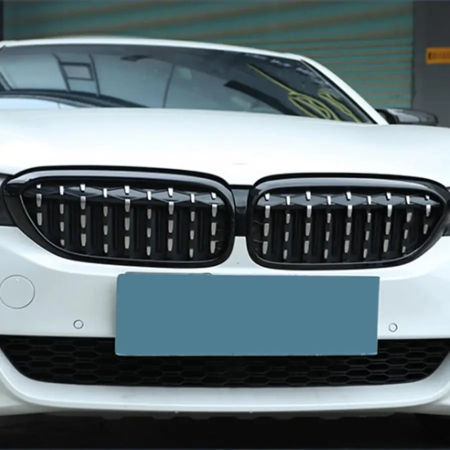 페어 블랙 세미 전기 도금 블랙 흡입 그릴 51137390865 5 시리즈 G30 세단 2017 2018 2019 그릴 메쉬에 ...