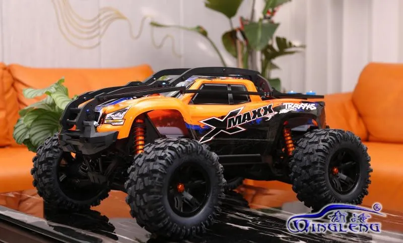 X-MAXX-Big-X-XMAXX-roll-cage.jpg