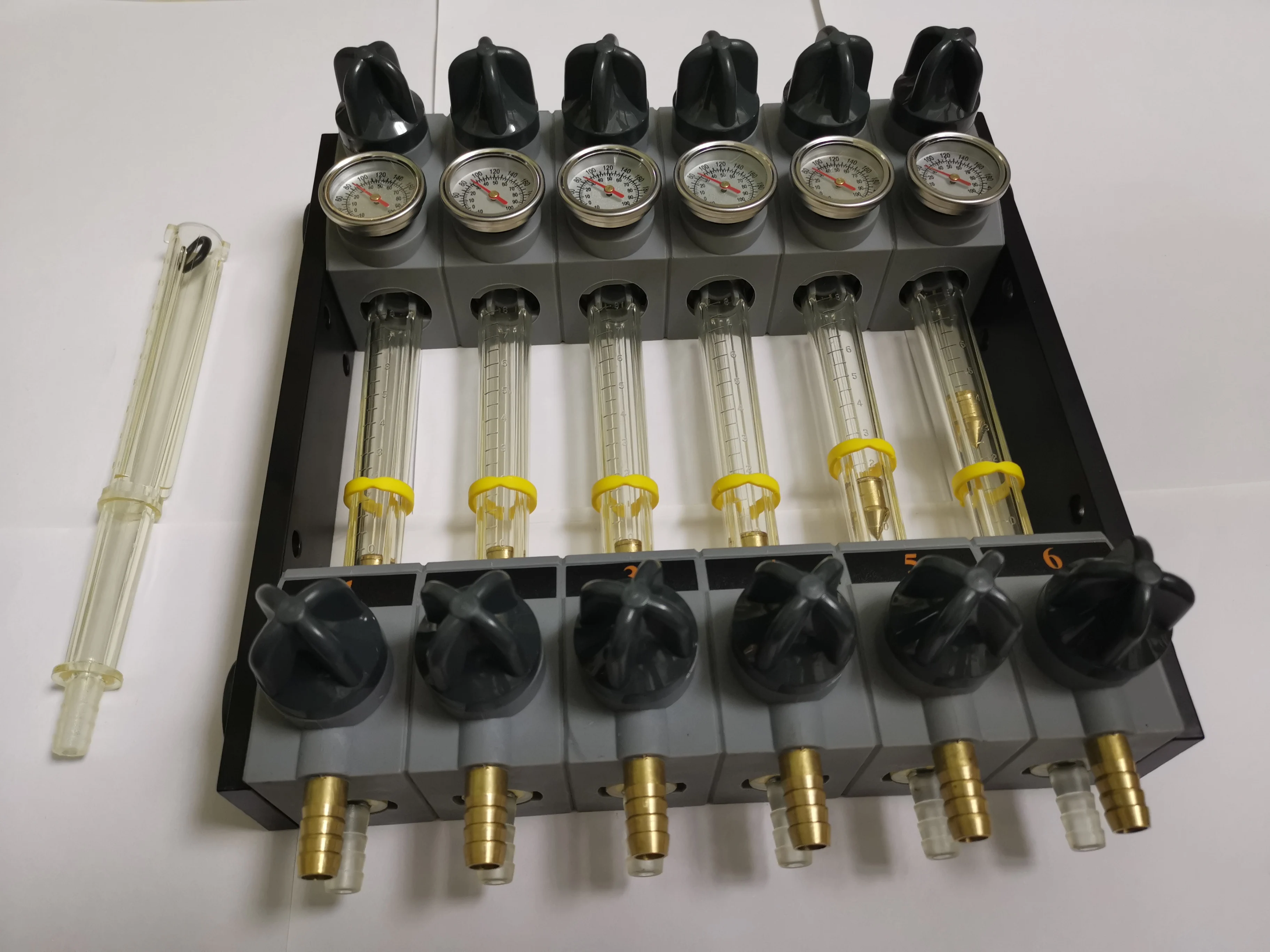 Water-flow-regulators-Water-discharge-diverter-Water-Streamer-flow ...