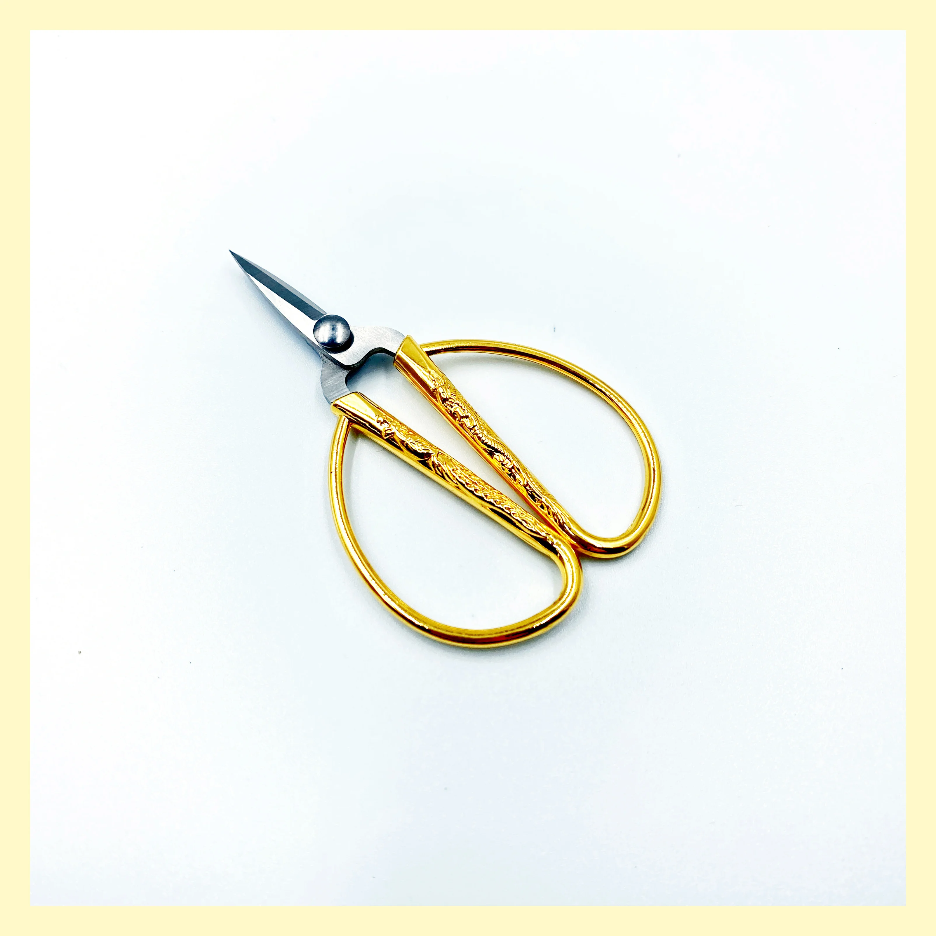 Cutting-Scissors-Gold-Dragon-Vintage-Craft-Supplies-Scissors-Sewing ...