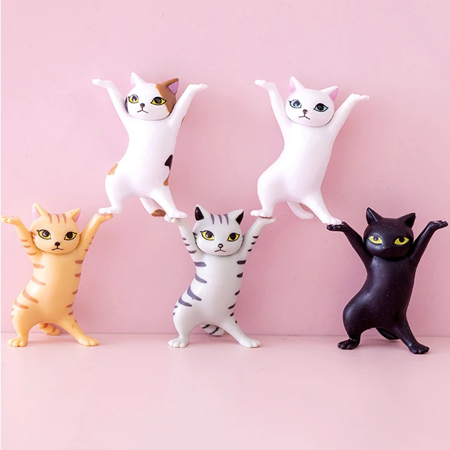 Moving Dancing Cat