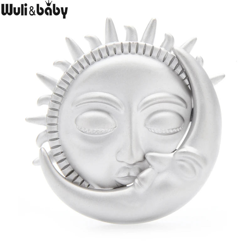 Sun And Moon Kissing In Color