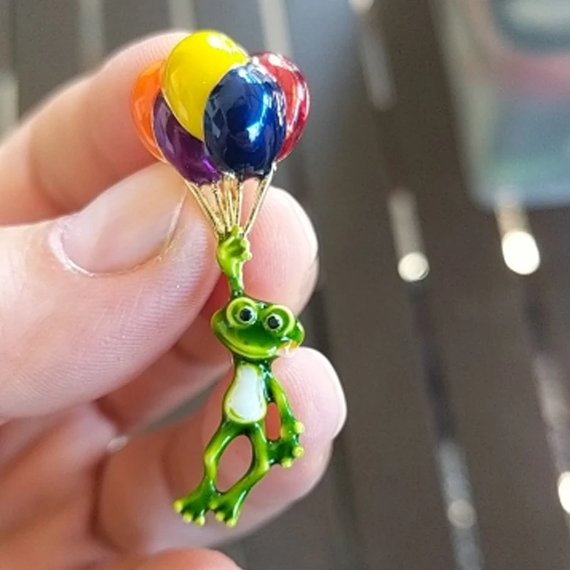 Funny-Balloon-Frog-Brooches-Animal-Colorful-Balloons-Brooch-Pins-Woman ...
