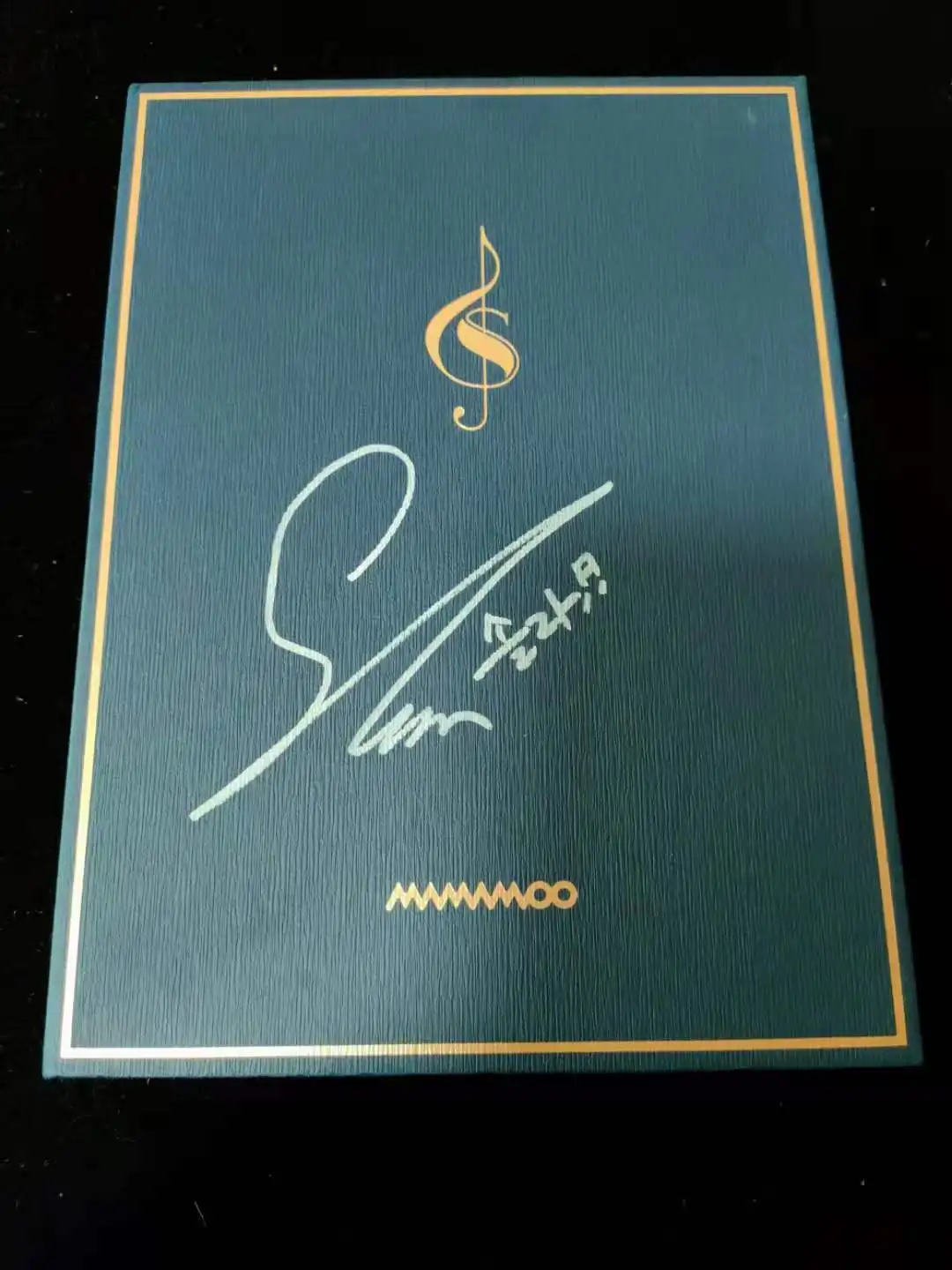 hand-Signed-MAMAMOO-Solar-Gamsung-Autographed-Album-CD-Photobook-K-POP.jpg
