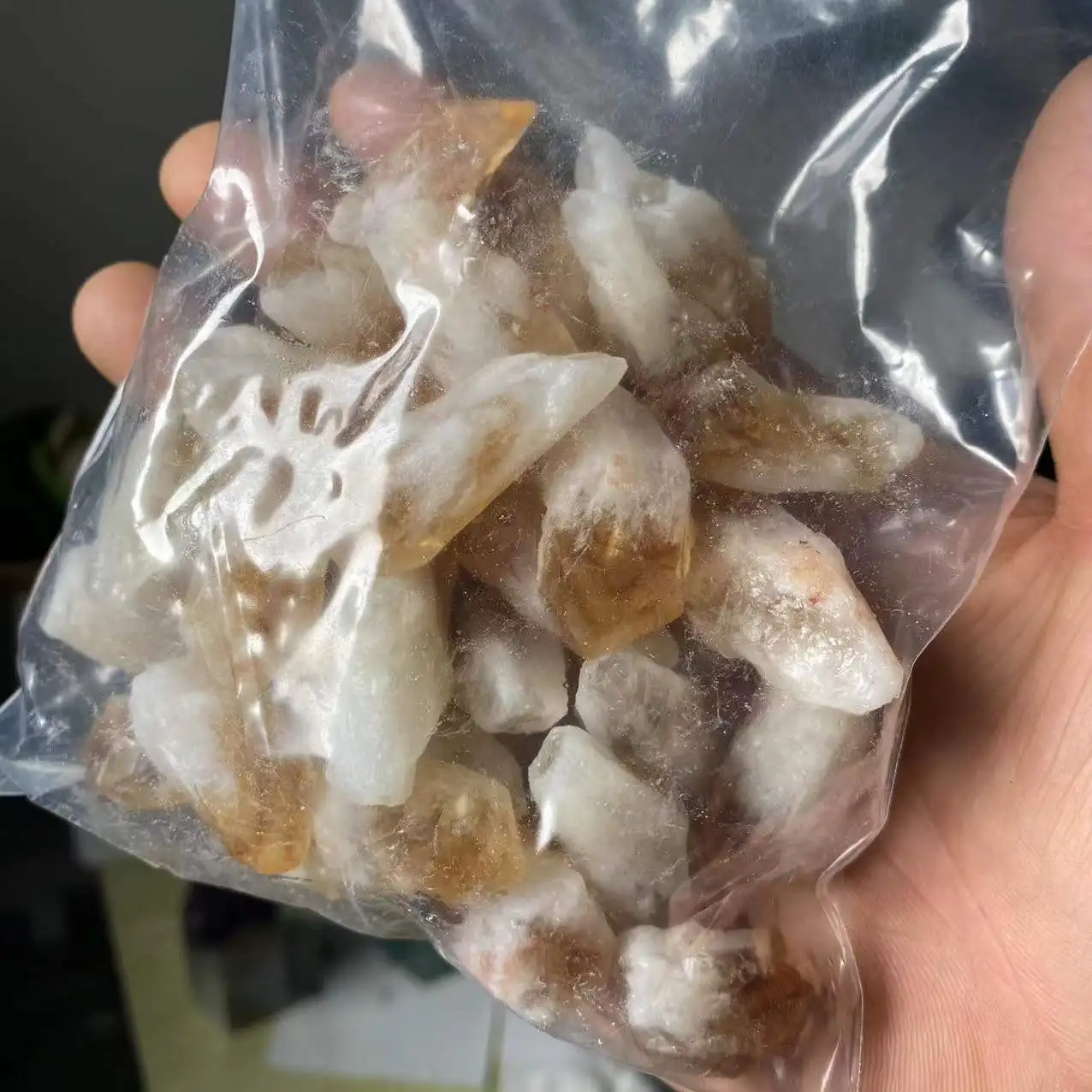 Natural Yellow Clear Crystal Crushed Stone Natural Topaz Raw Stone ...