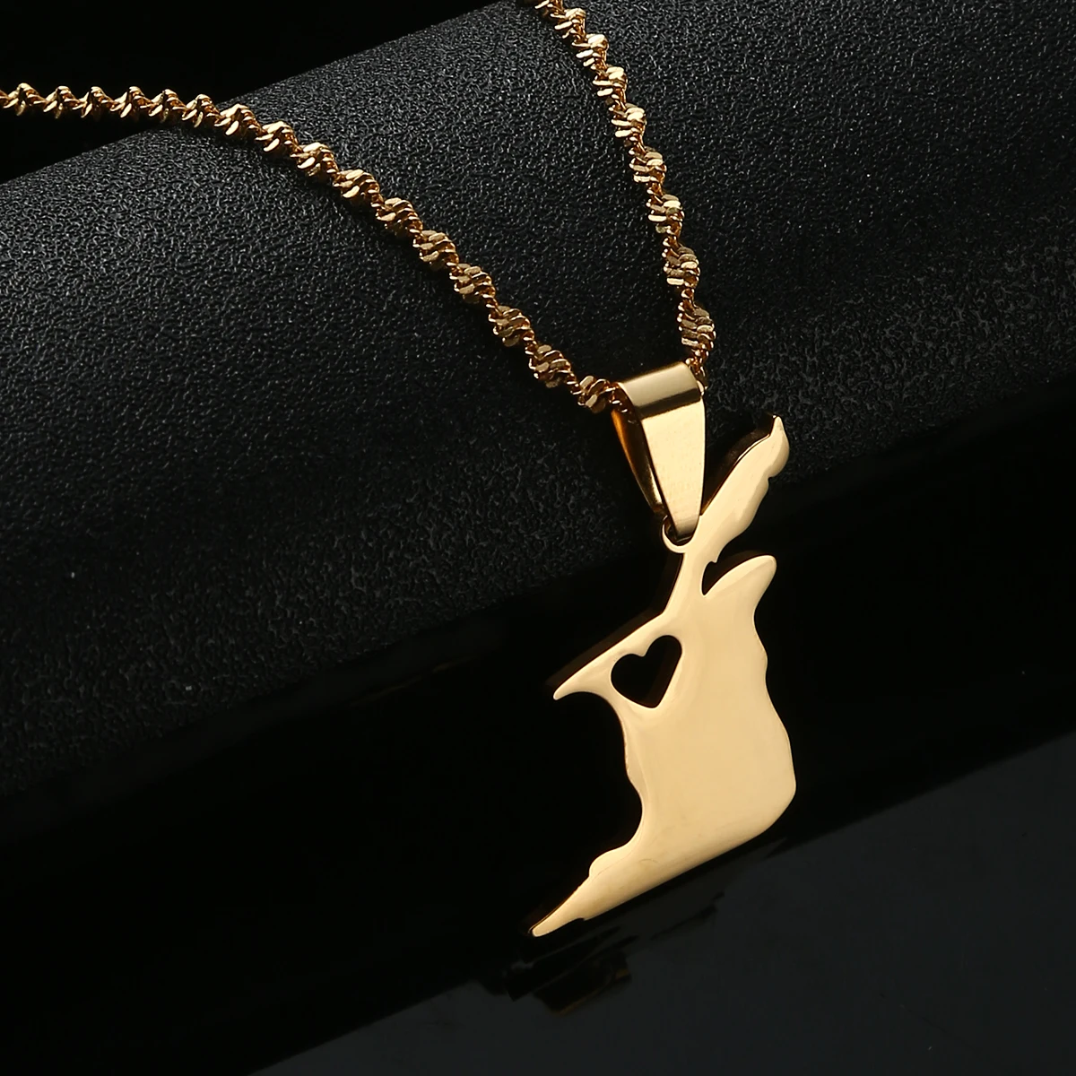 Stainless Steel Heart Gold Plated Trinidad And Tobago Map Pendant ...