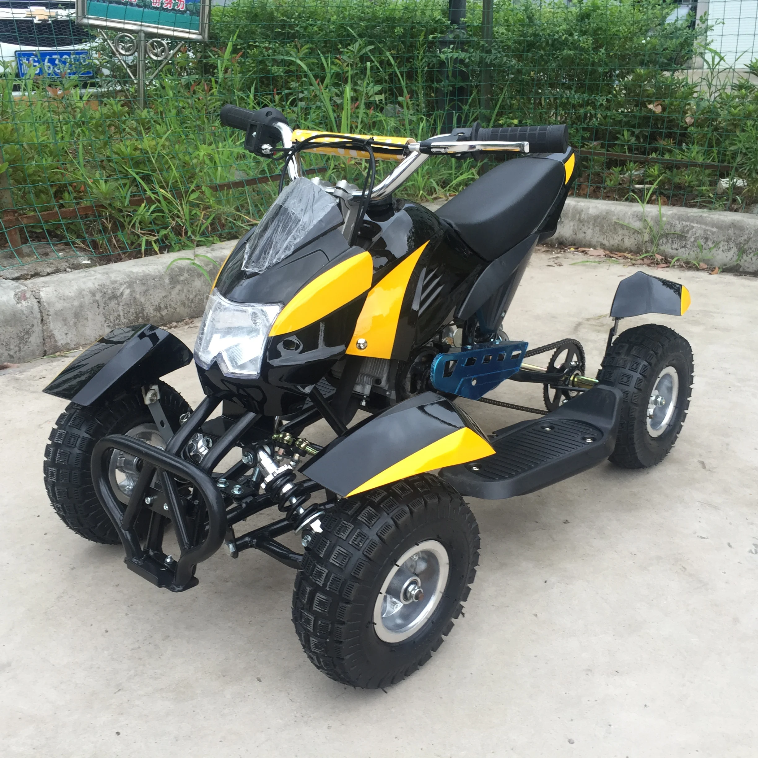 Mini Moto Four Wheeler