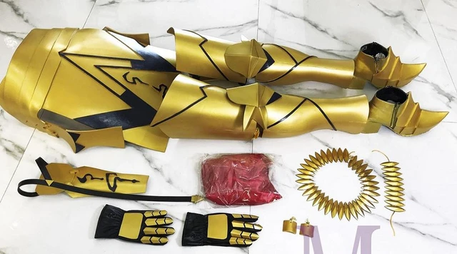 Gold Archer Cosplay