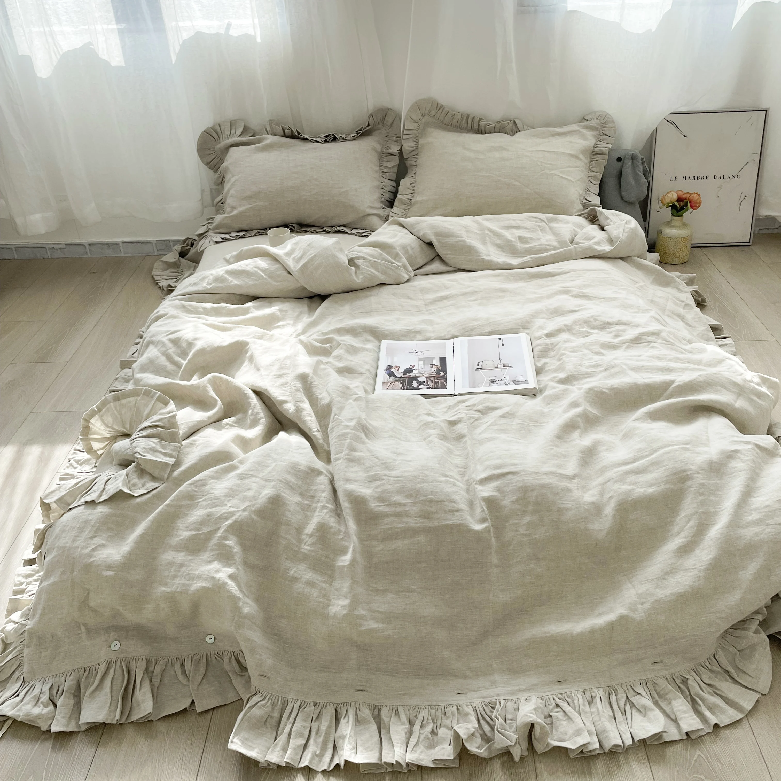 Simple-European-and-American-style-solid-color-Ruffle-bedding-Kit.jpg